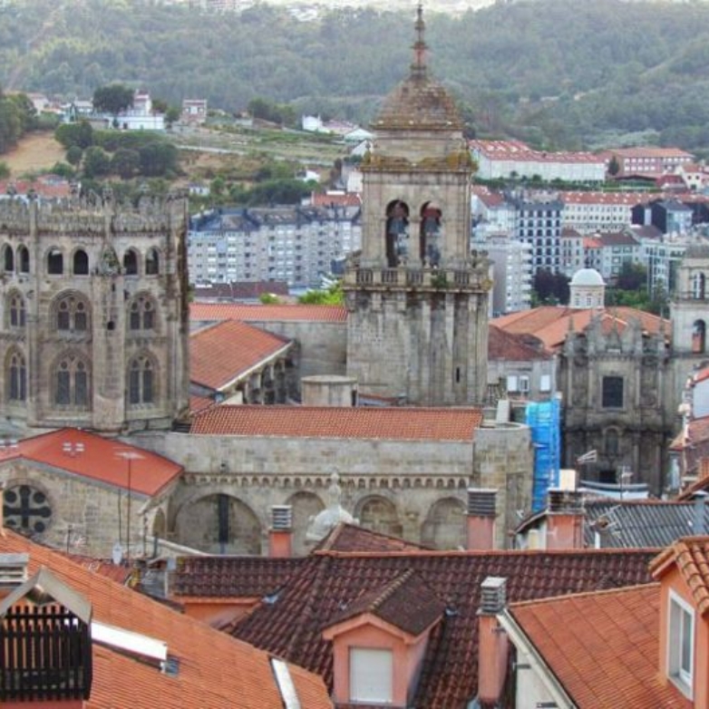Visita guiada a la catedral de Ourense y a la torre del campanario ...